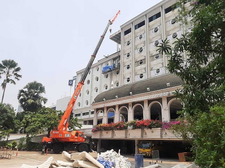 บริการให้เช่ารถเครน 25 ตัน | EK CRANE